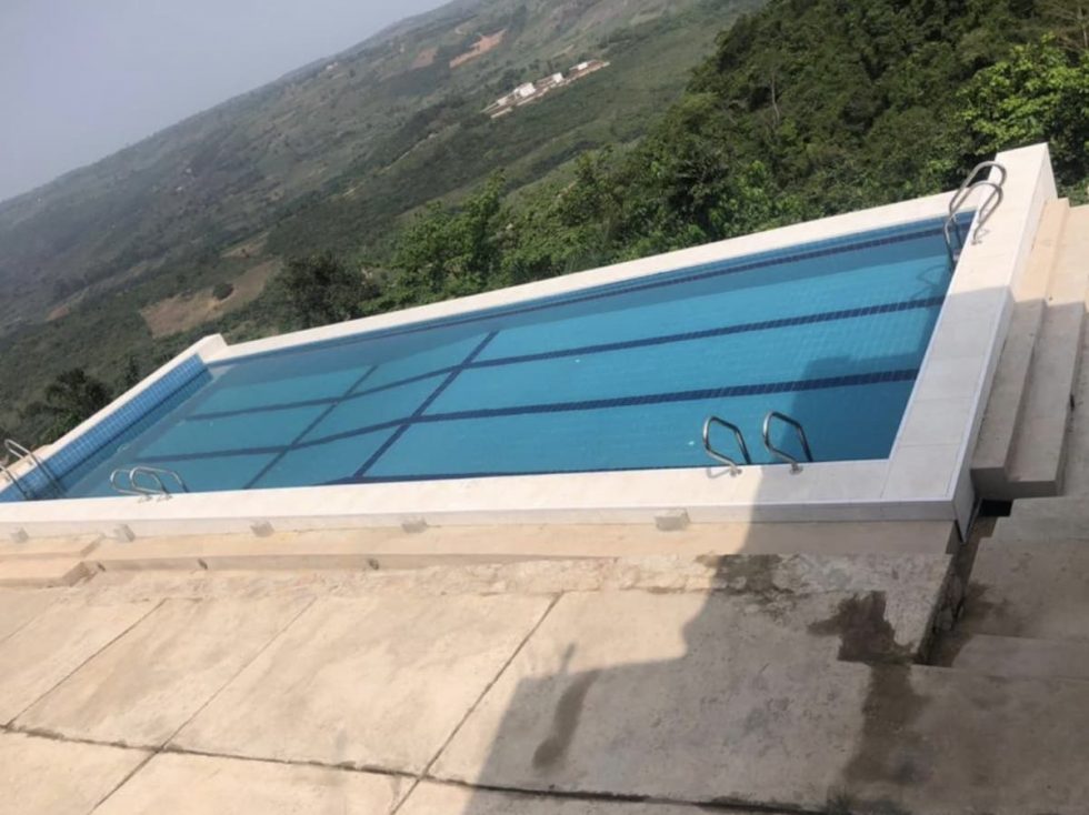 Swimming pools with a view in Ghana - Green Views Residential Project