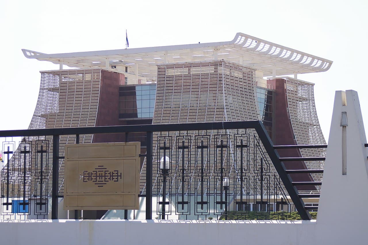 Jubilee House: Ghana's Presidential Residence - Green Views Residential ...