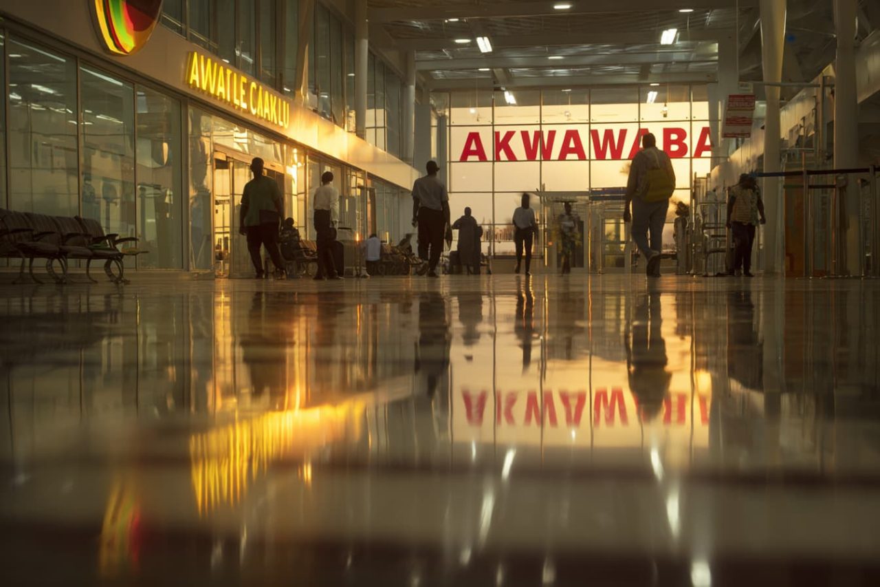 Akwaaba vs Oobakɛ: The Debate Over Accra’s Welcome Message